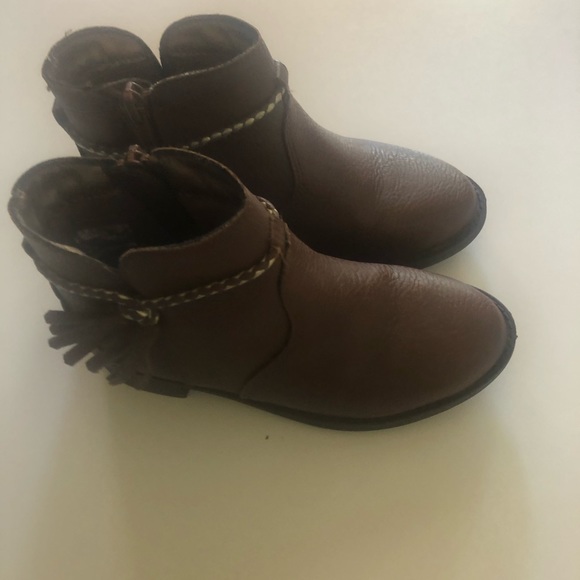 OshKosh B'gosh | Shoes | Osh Kosh Bgosh Boys Brown Ankle Boots Size 1 ...